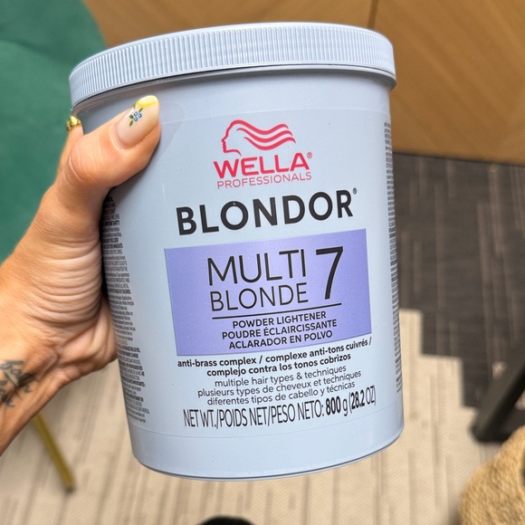 Wella | Hair | Wella Blondor Multi Blonde 7 Lightener In Blue Container ...